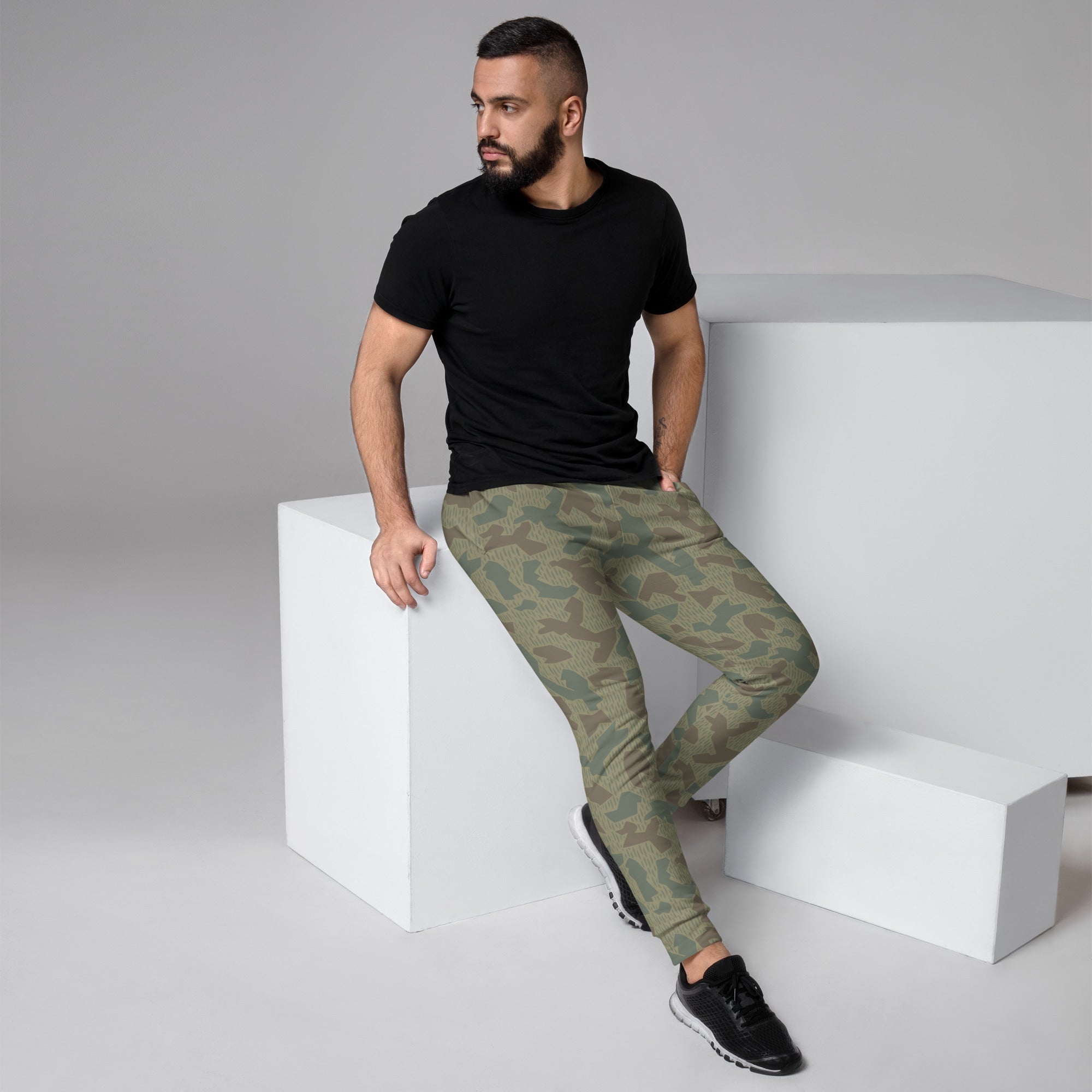 CAMO HQ - Bulgarian 1979 Splinter Airborne CAMO Mens Joggers ...