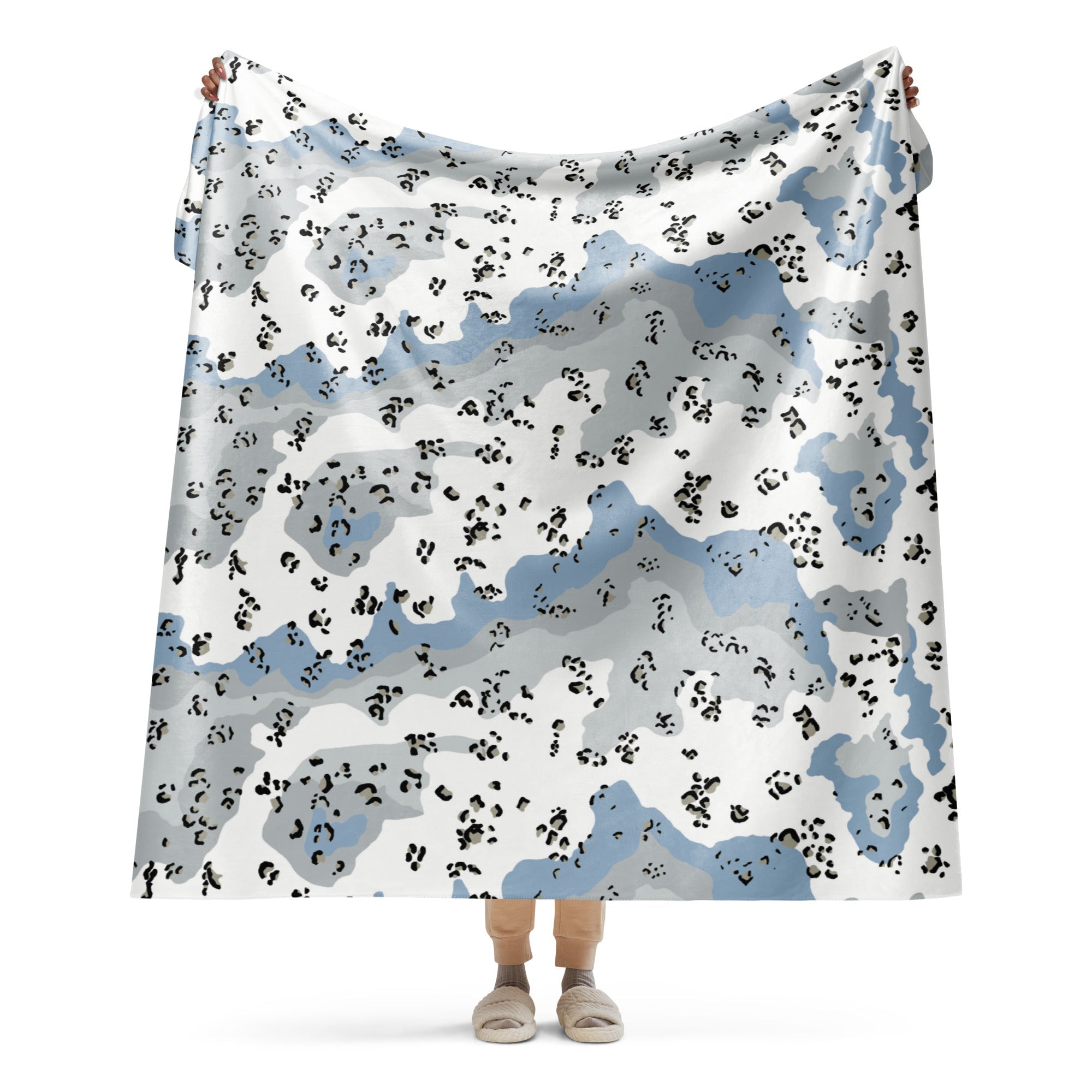 CAMO HQ - Chocolate Chip Polar Ice CAMO Sherpa Blanket - Worldwide Shipping