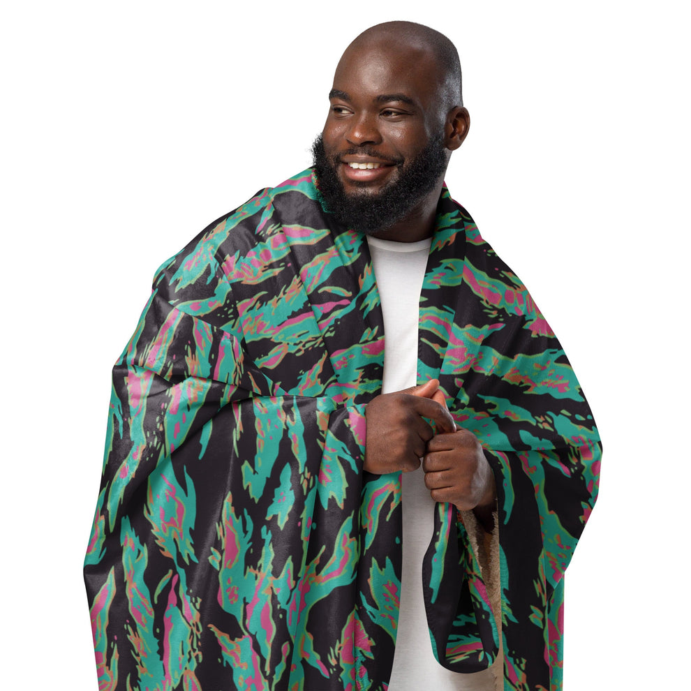 CAMO HQ - Miami Tiger Stripe CAMO Sherpa Blanket - Worldwide Shipping