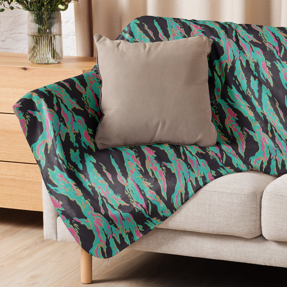 CAMO HQ - Miami Tiger Stripe CAMO Sherpa Blanket - Worldwide Shipping