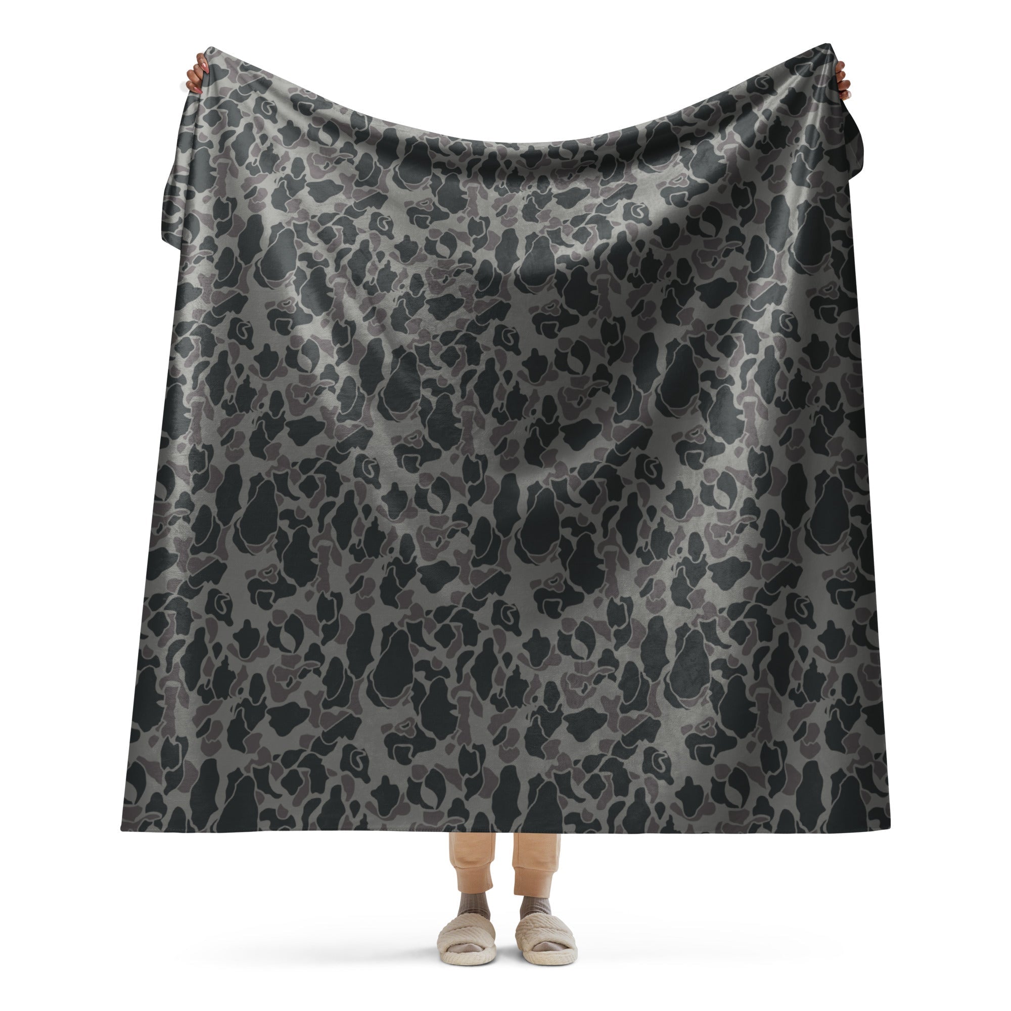 CAMO HQ - Rambo First Blood Part II Russian Frog Skin Movie CAMO Sherpa ...