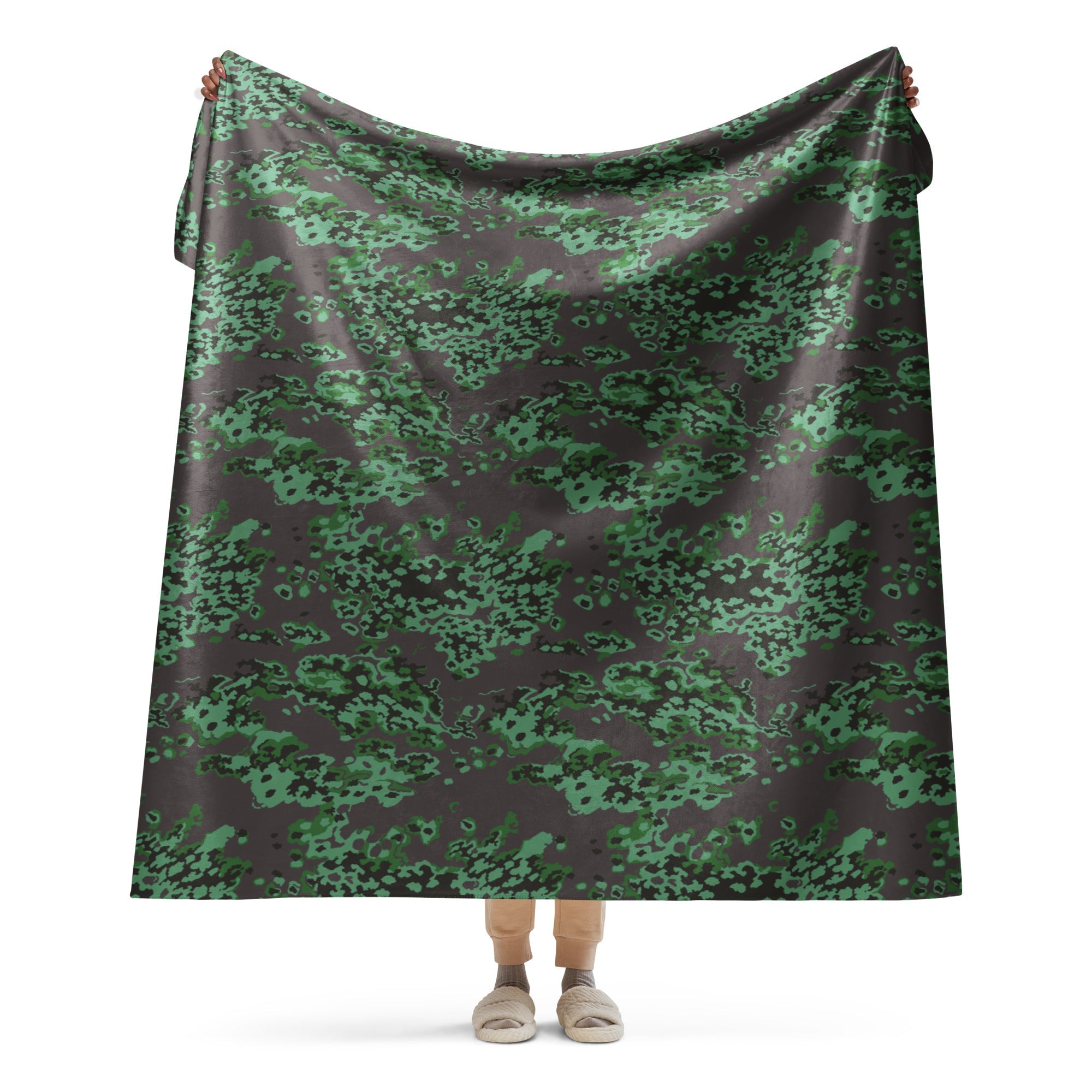 CAMO HQ - Russian Partizan Spring CAMO Sherpa blanket - Worldwide Shipping