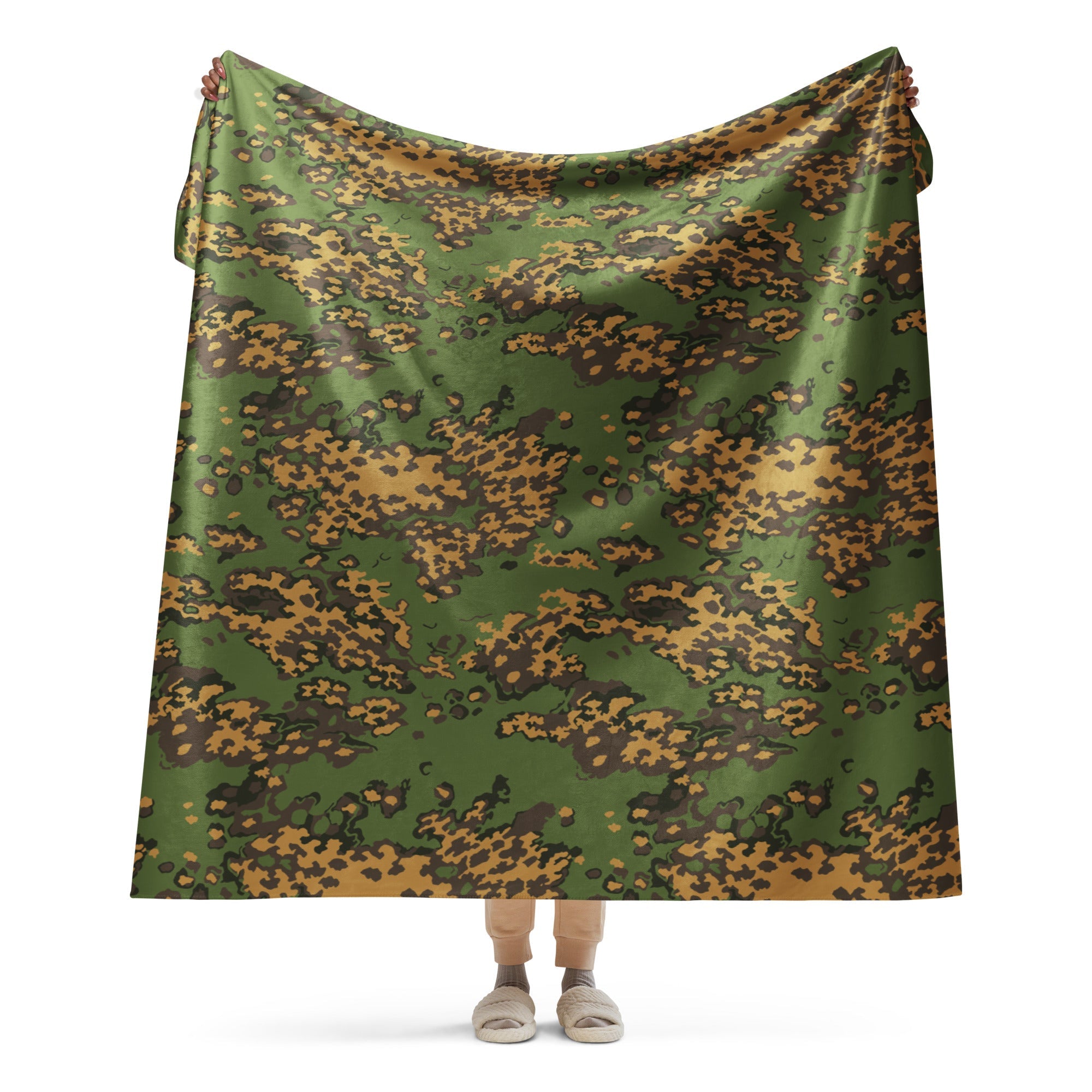 CAMO HQ - Russian Partizan Summer CAMO Sherpa Blanket - Worldwide Shipping